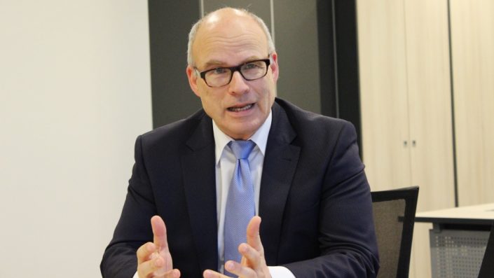 Ties Rabe: „Die Luft wird auch für Hamburg dünner“ | SZENE HAMBURG