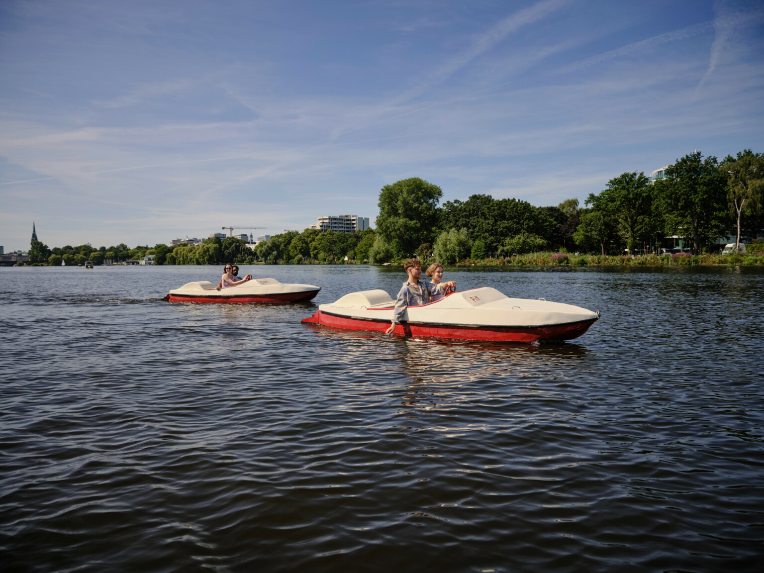 Top-Adressen: Hamburgs Tretbootverleih rund um die Alster